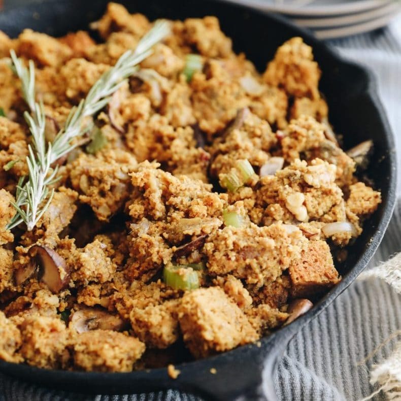 Cornbread Stuffing Recipe [Easy Thanksgiving Side] - The Healthy Maven