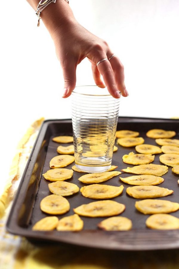 Piri Piri Chicken Bowls [Rice + Beans + Spicy Sauce] - The Healthy Maven