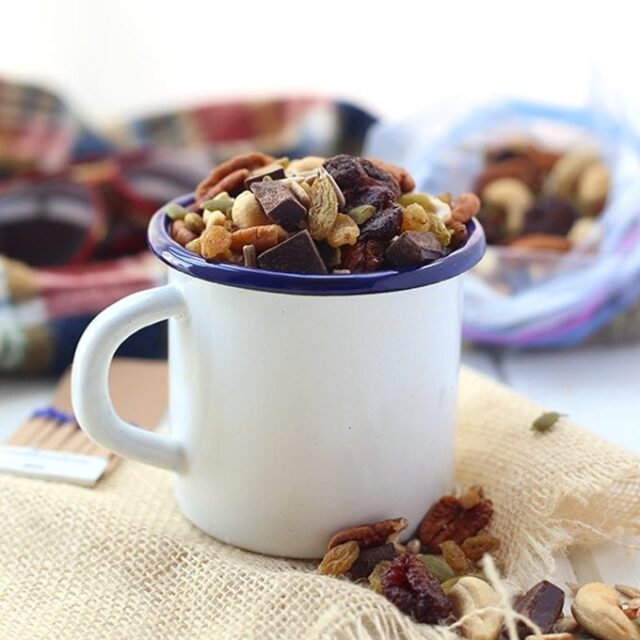 How To Build a Healthy Trail Mix - The Healthy Maven