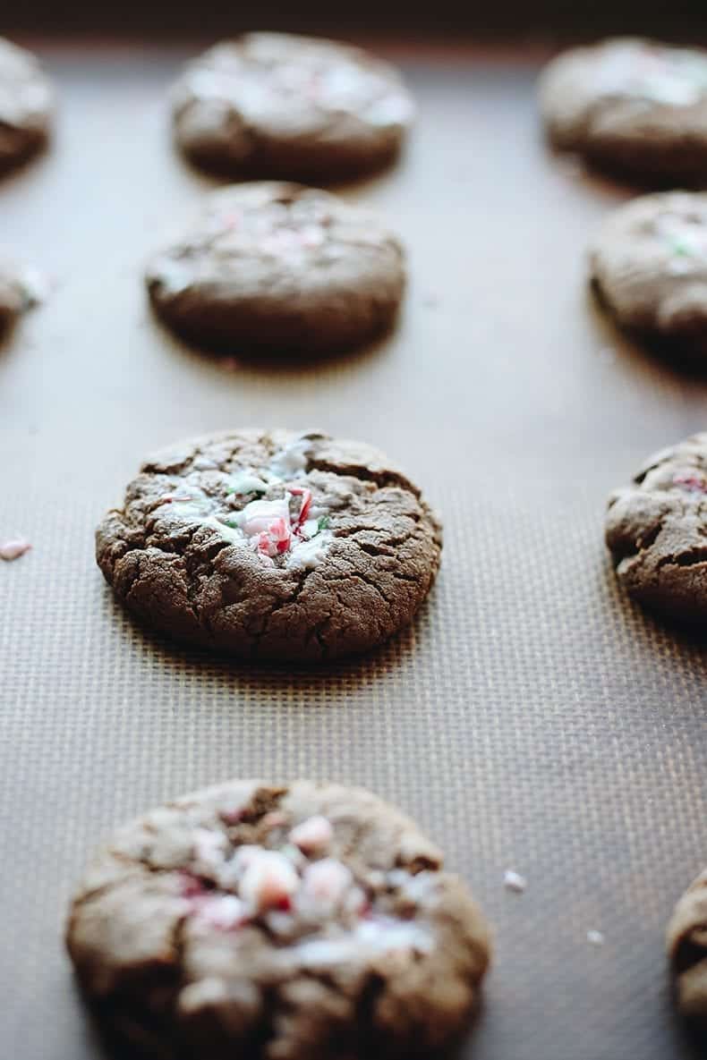 Healthy Peppermint Chocolate Cookies - The Healthy Maven