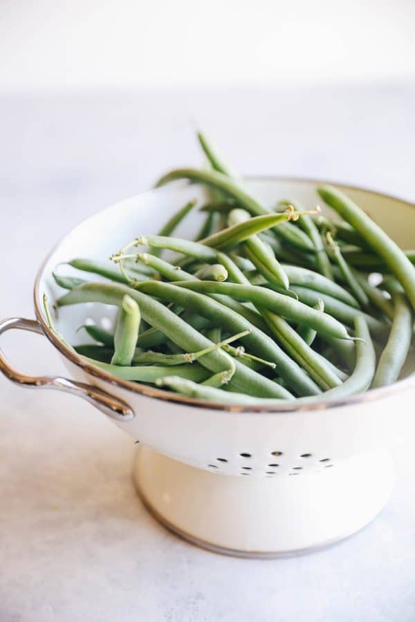 Charred Green Beans with Pomegranate Seeds - The Healthy Maven