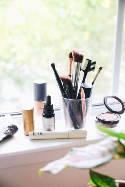 Avoid These Toxic Ingredients In Your Makeup - The Healthy Maven