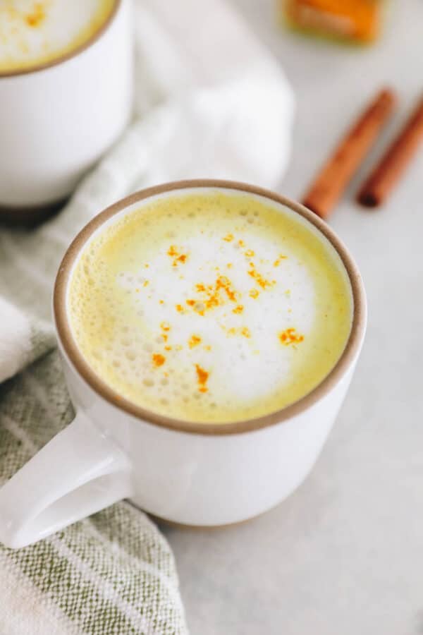 Turmeric Latte [Golden Milk Latte] - The Healthy Maven